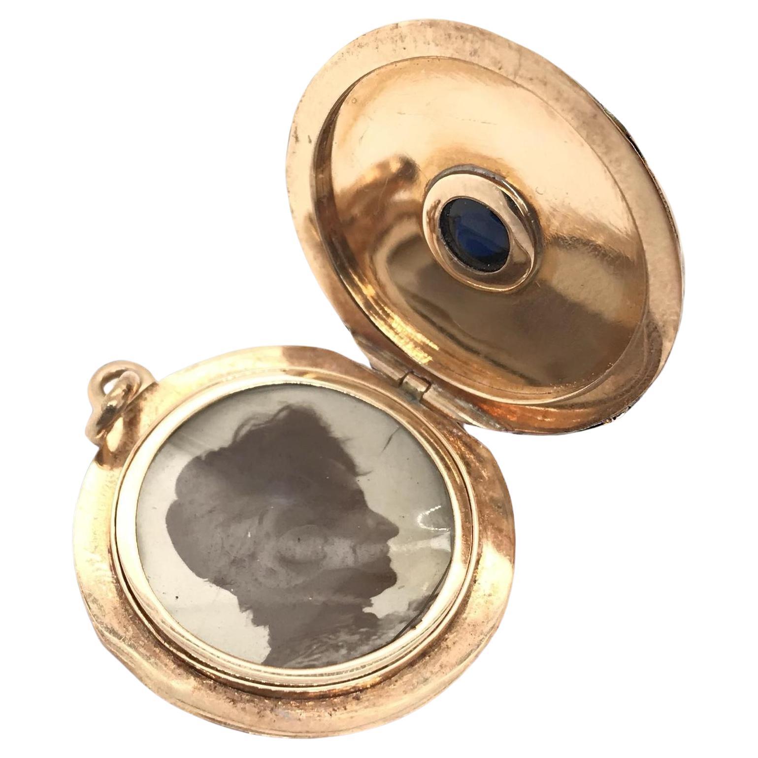Antique Edwardian 18k Gold Locket With Sapphire For Sale at 1stDibs