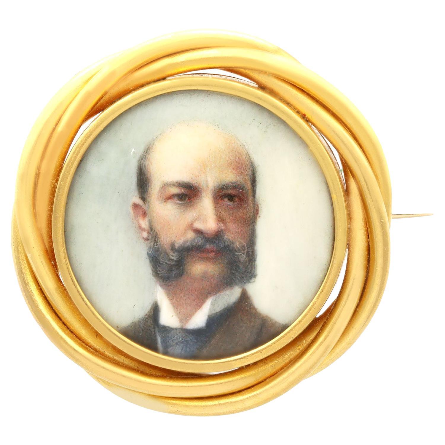 Miniature Antique Gold Brooch with Enamel For Sale at 1stDibs