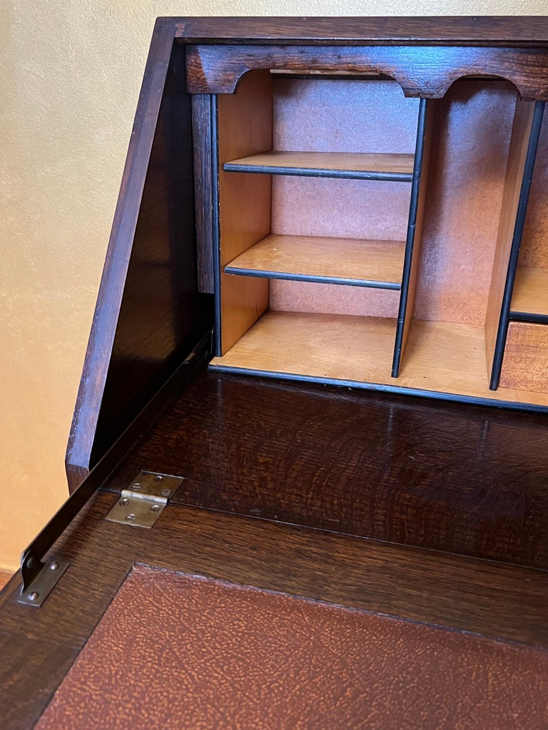 Antique English 1920s Bureau with Drawers For Sale at 1stDibs