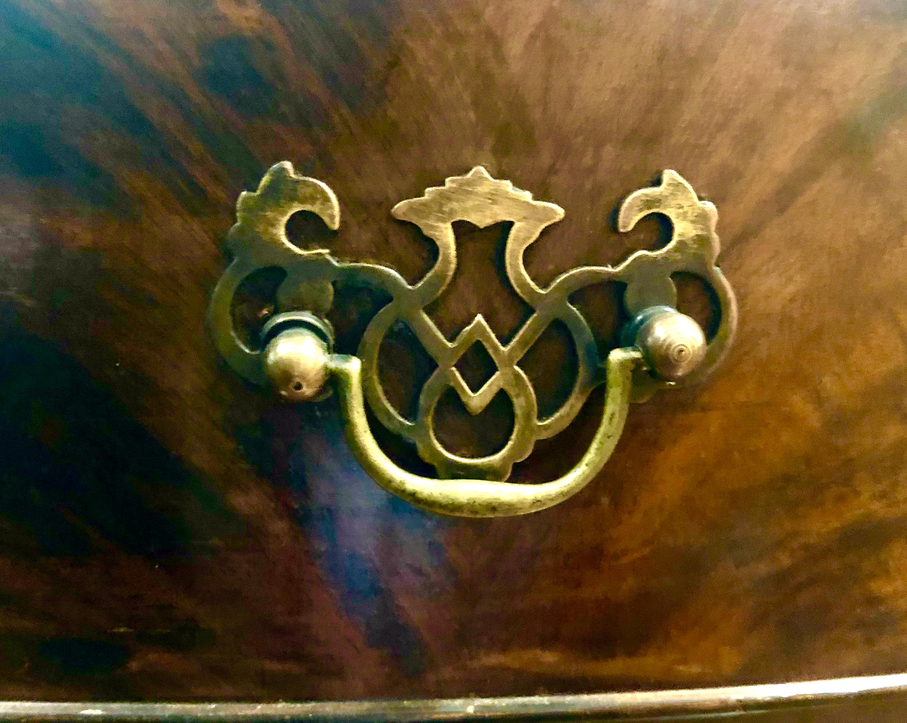 Antique English Chippendale Style Mahogany Serpentine Small Huntboard ...