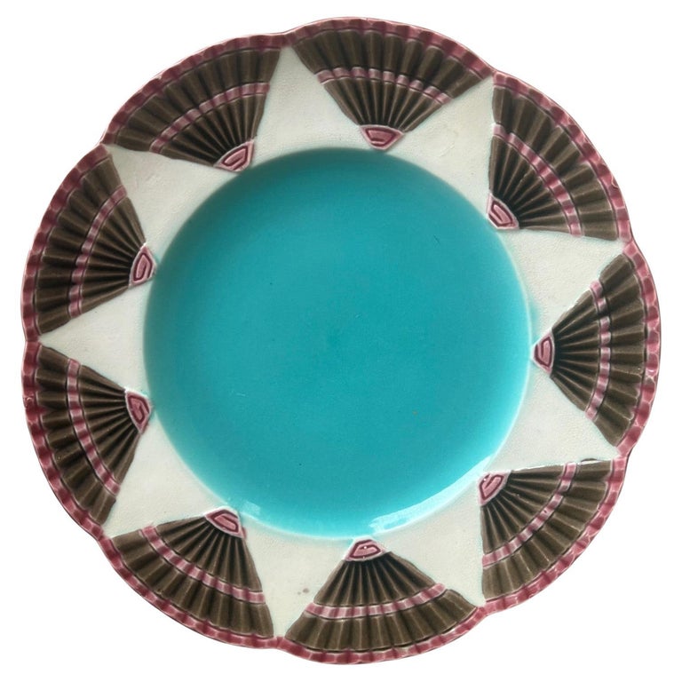 Antique English Fan Pattern Plate by Wedgwood For Sale at 1stDibs