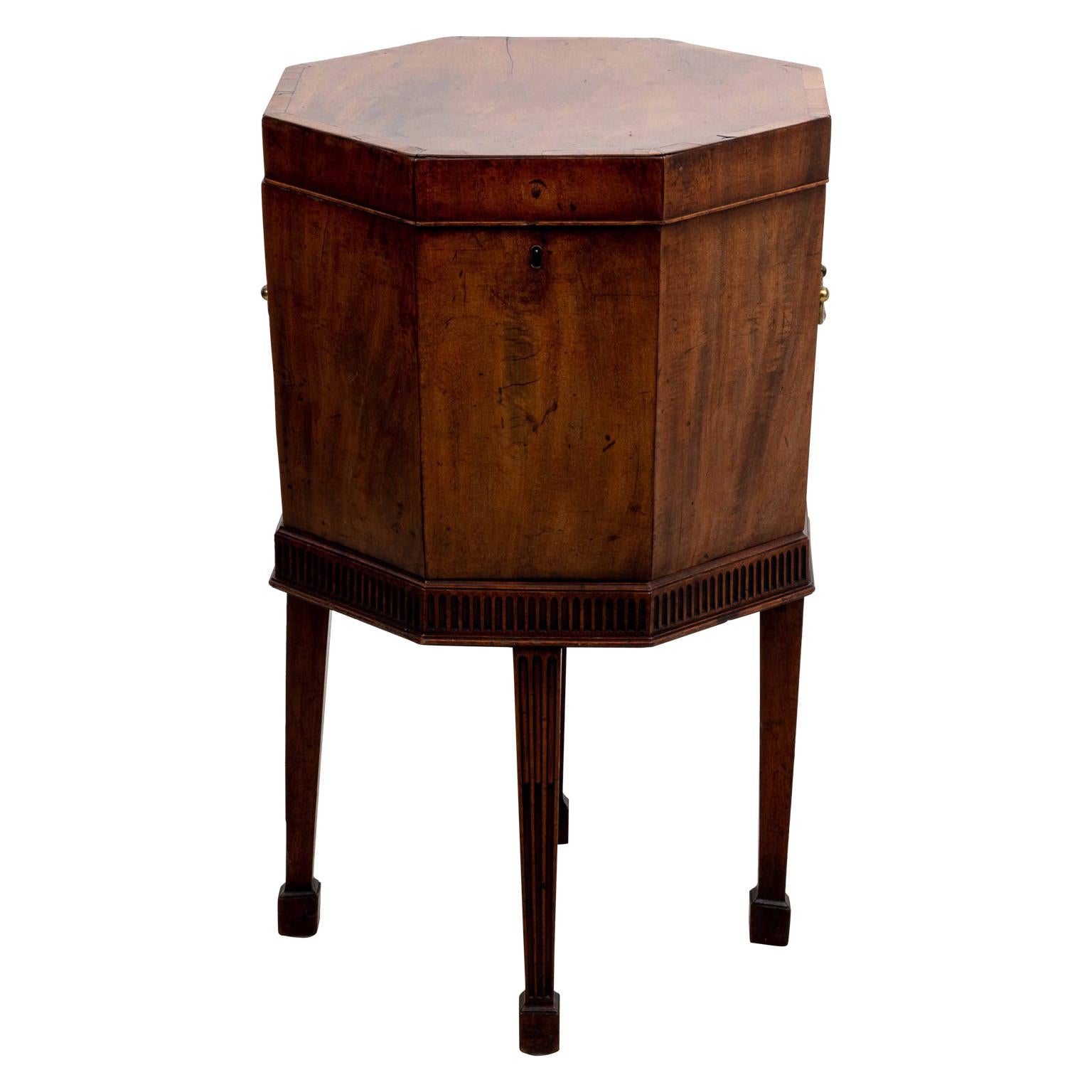 Antique English Georgian Style Mahogany Octagonal Cellaret For Sale at ...