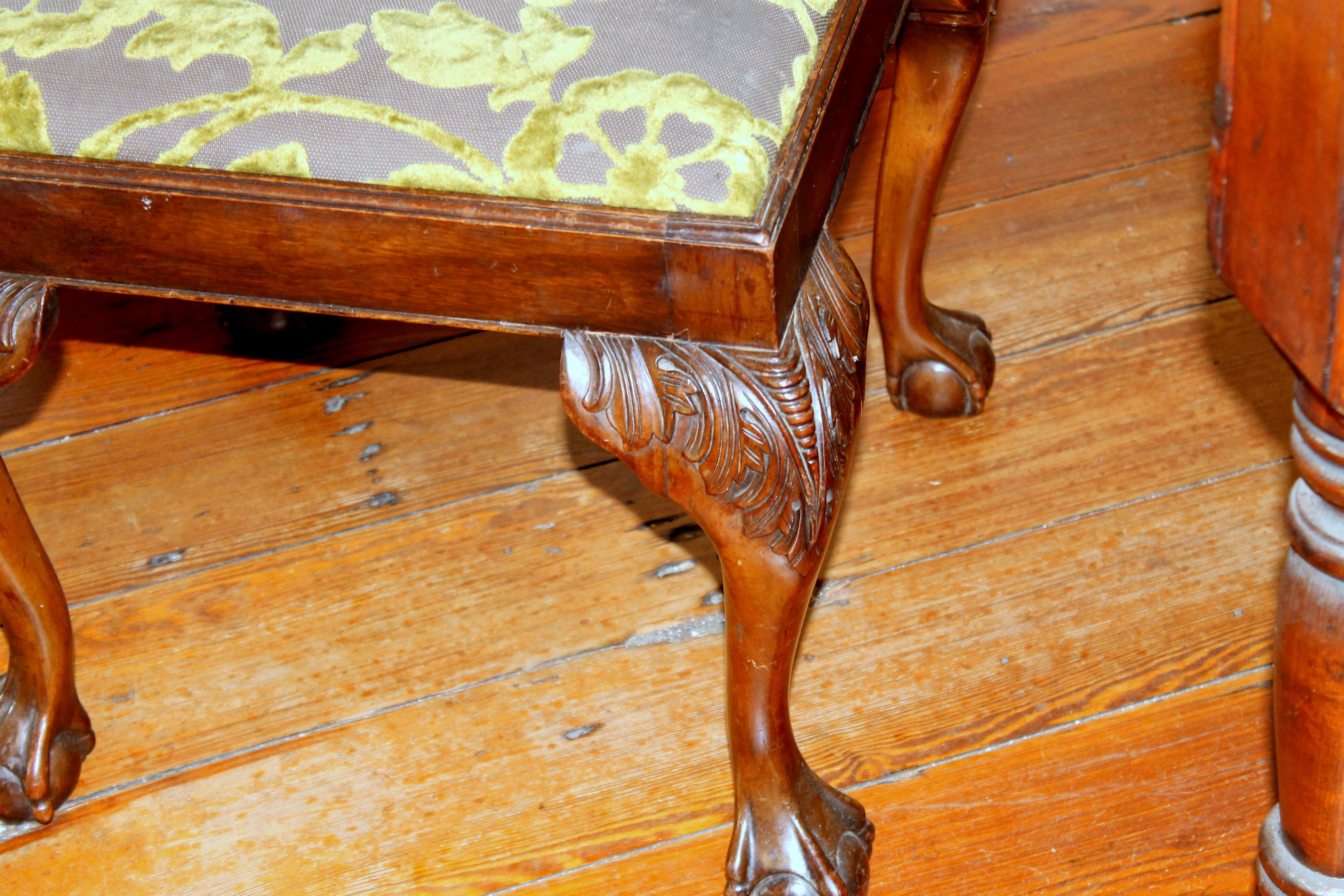 Antique English Hand-Carved Mahogany Chippendale Style Bench at 1stDibs