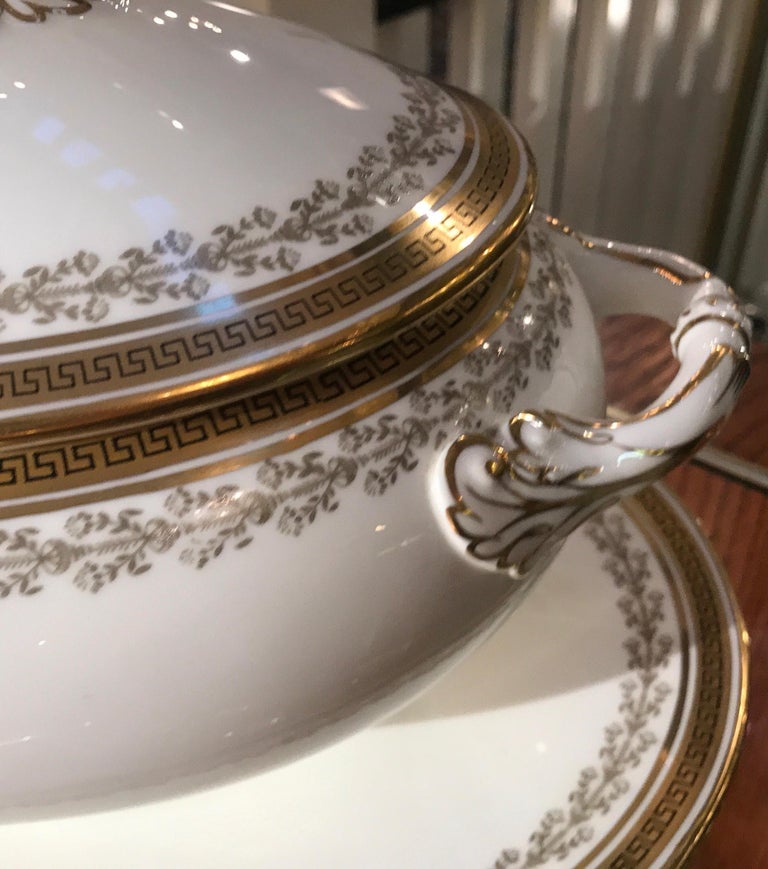 Antique English Large Soup Tureen with Under Plate, circa 1910 For Sale ...