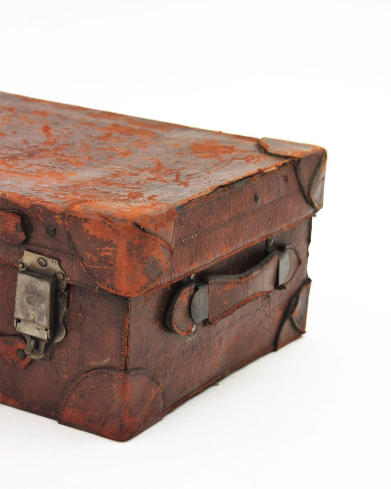 Antique English Leather Suitcase For Sale at 1stDibs