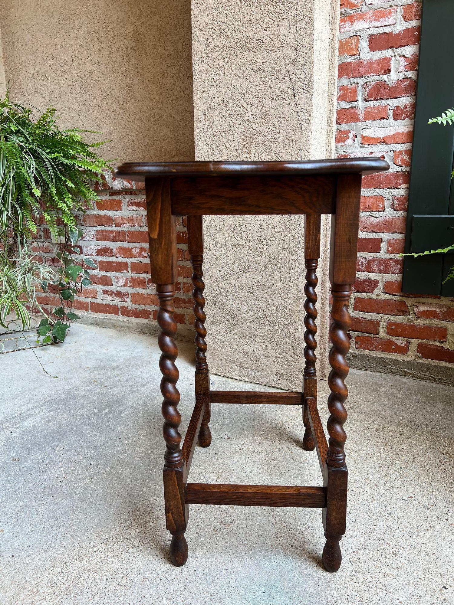Antique English Oak End Side Table Barley Twist Scalloped Pie Crust ...