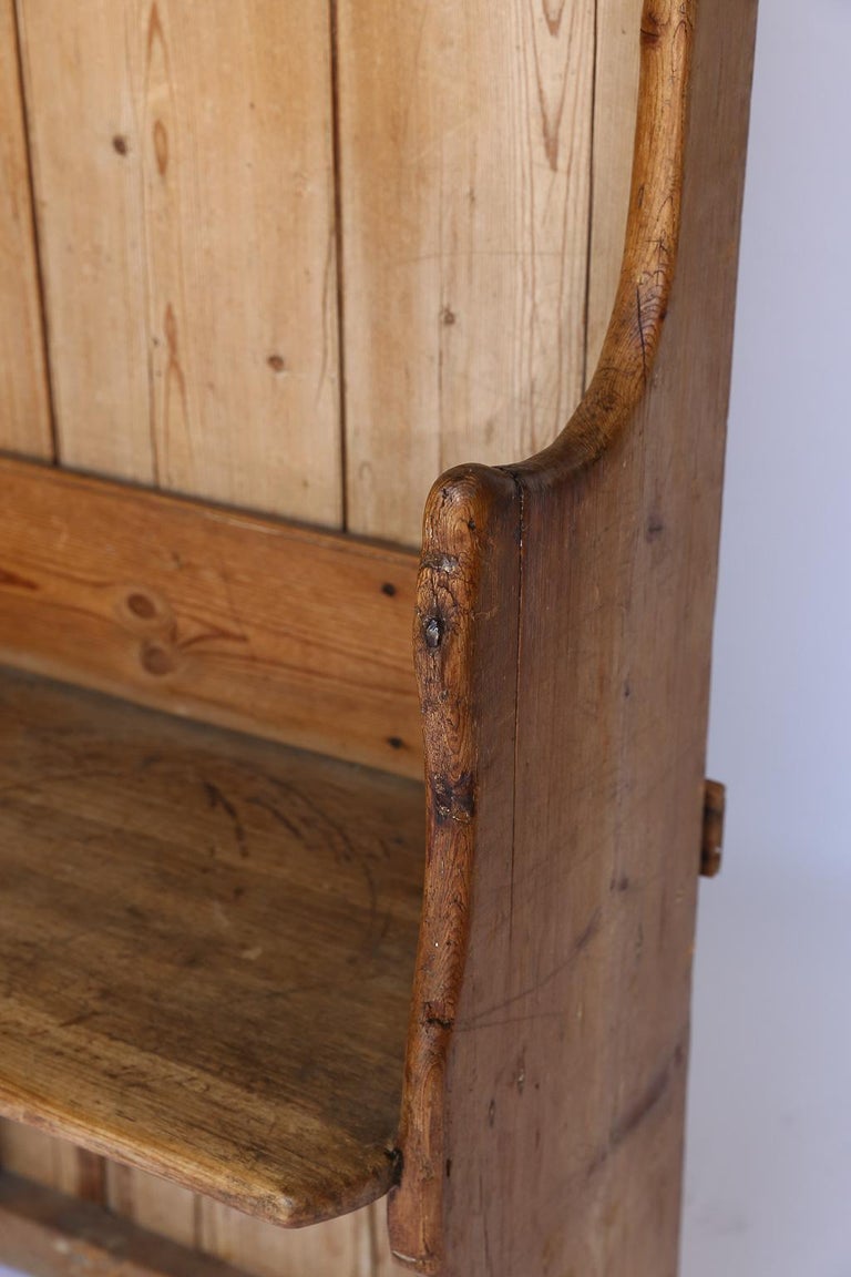 Antique English Pine Settle For Sale at 1stdibs
