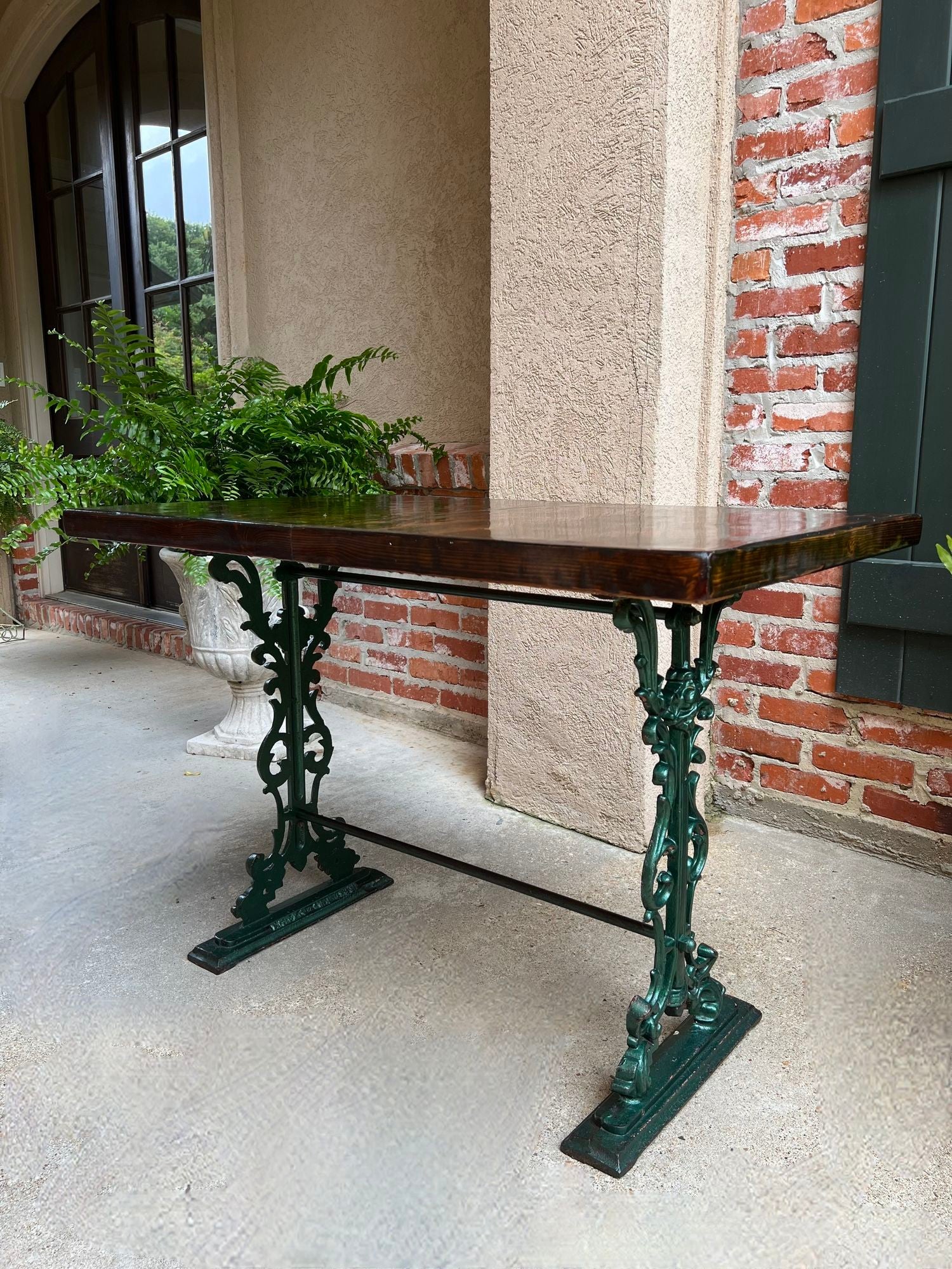 Antique English Pub Table Cast Iron Kitchen Island Sofa Patio Table ...