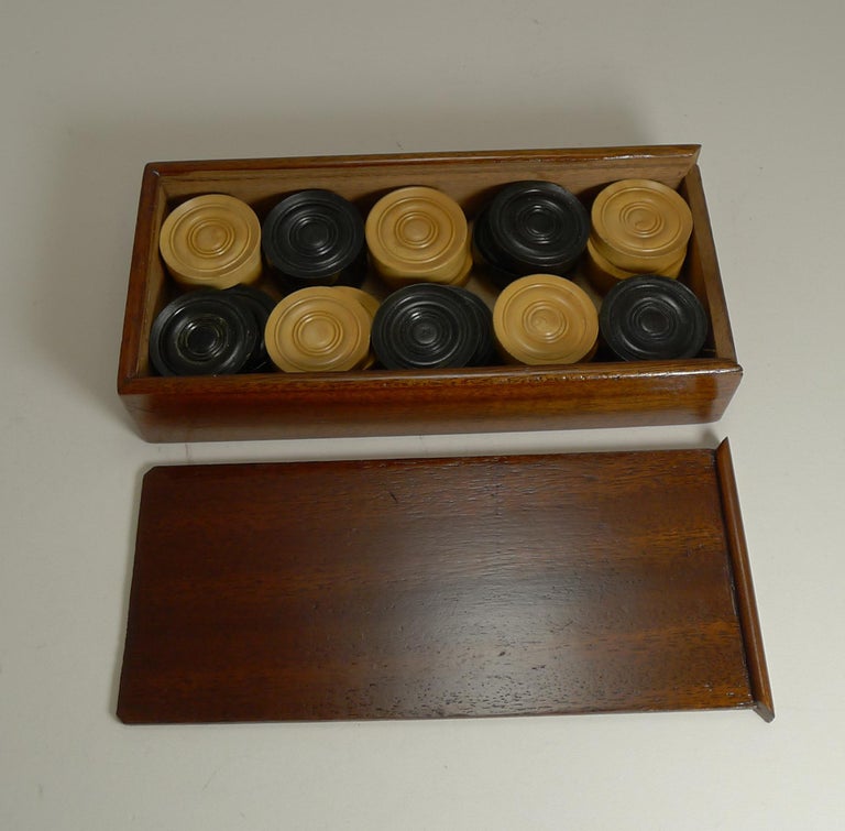 Antique English Set Ebony and Boxwood Draughts/Checkers/Backgammon ...