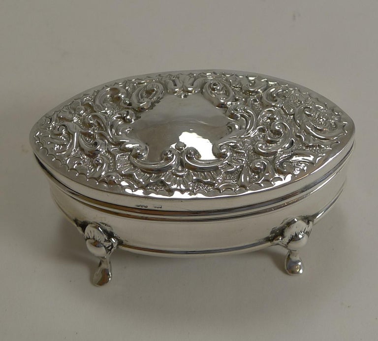Antique English Sterling Silver Ring Box, 1905 at 1stDibs
