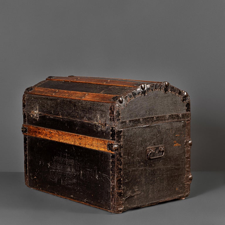 Antique English Chest Trunk For Sale at 1stDibs