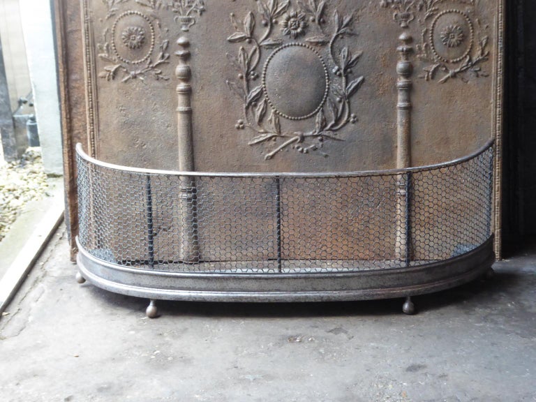 Antique English Victorian Fire Guard, 19th Century For Sale at 1stDibs