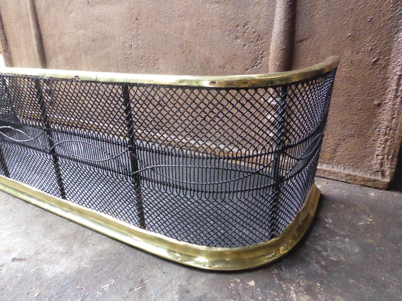 Antique English Victorian Fire Guard, 19th Century For Sale at 1stDibs