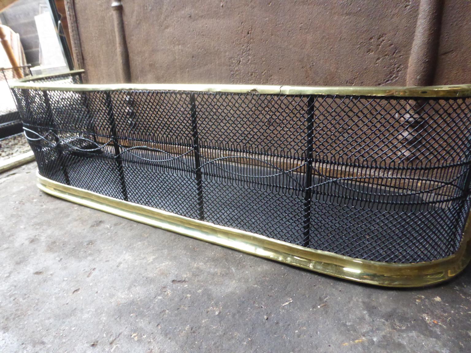 Antique English Victorian Fire Guard, 19th Century For Sale at 1stDibs