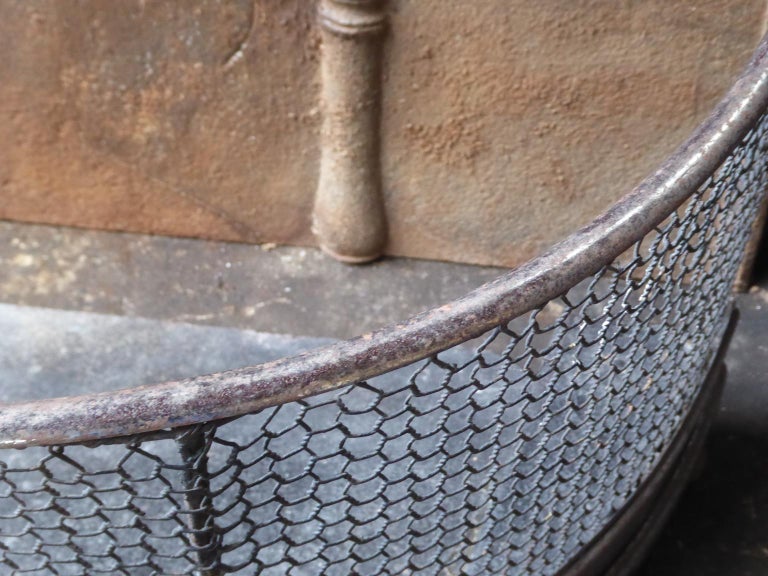 Antique English Victorian Fire Guard, 19th Century For Sale at 1stDibs