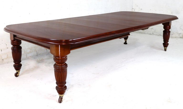 Antique English Victorian Mahogany Extending Dining Table and 3 Leaves ...