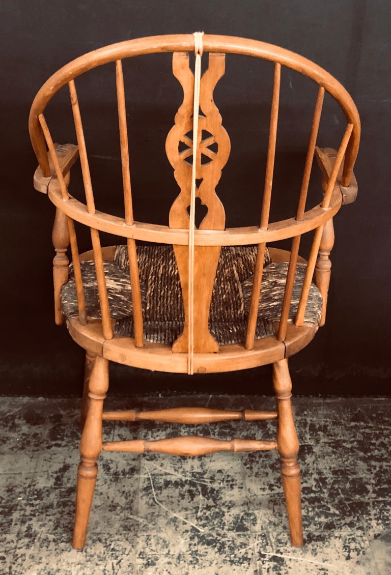 Antique English Windsor Bow-Brace Back Dining Chairs with Decorative ...