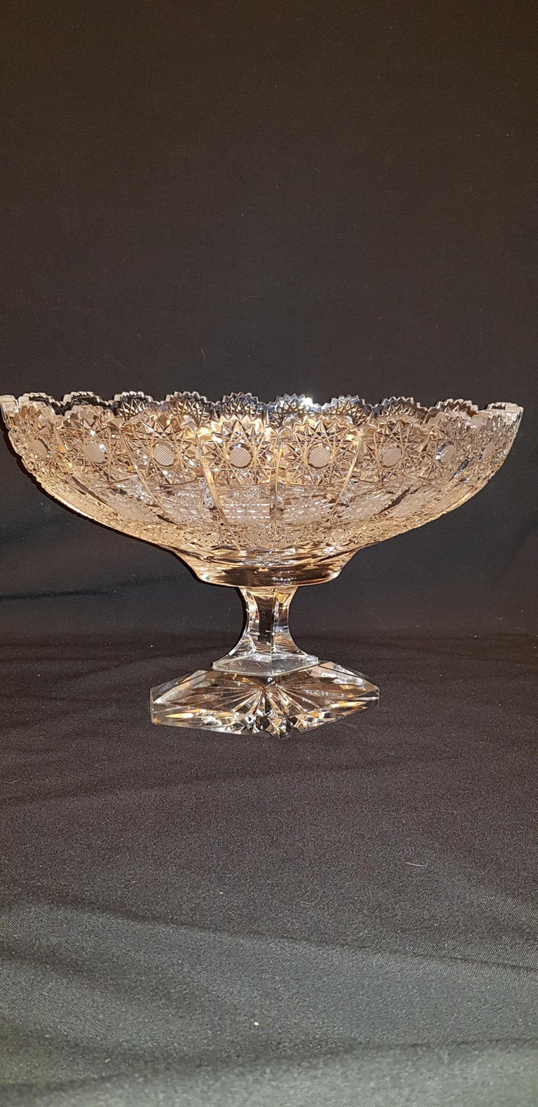 Antique Extralarge American Brilliant Cut Crystal Bowl For Sale at 1stDibs