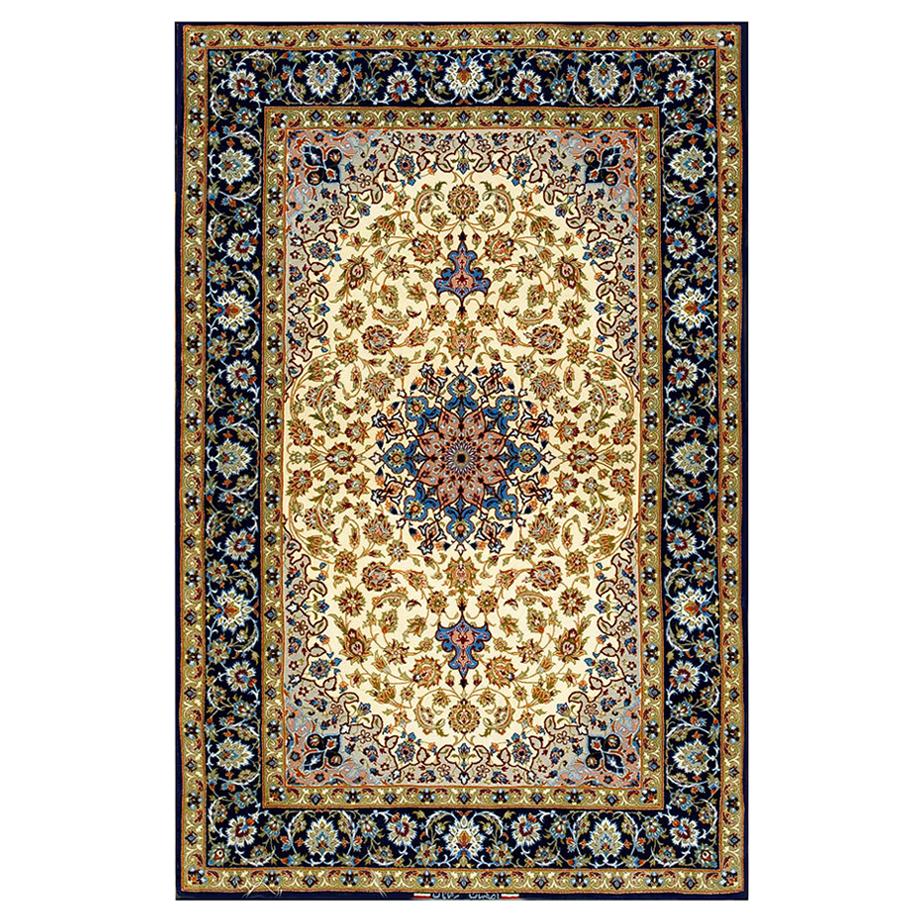 Antique Persian Isfahan Rug, Very Fine For Sale at 1stDibs