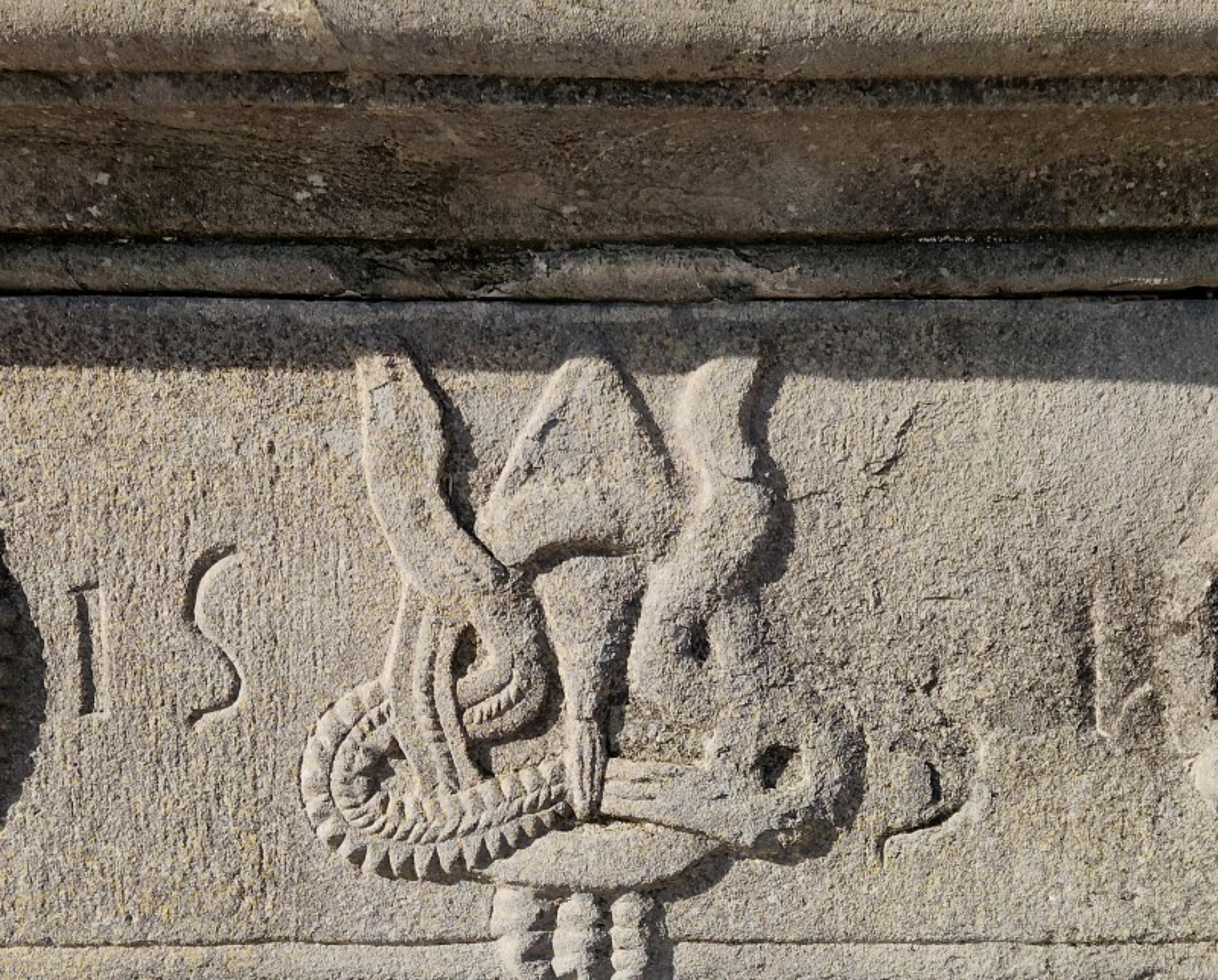 ANTIQUE FIREPLACE IN TUSCAN SERENA STONE DATED 1531 16th Century For ...