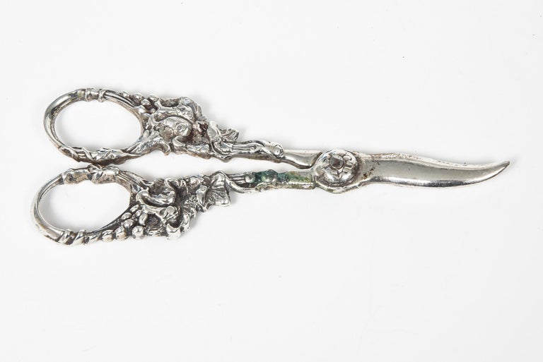 Antique Floral Grape and Vine Sterling Silver Grape Shears Scissors For Sale at 1stDibs