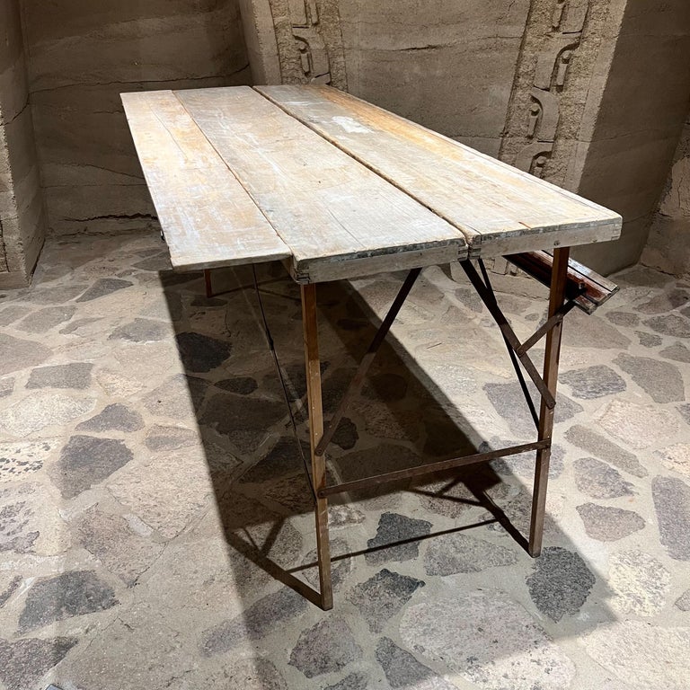 metal wallpaper table