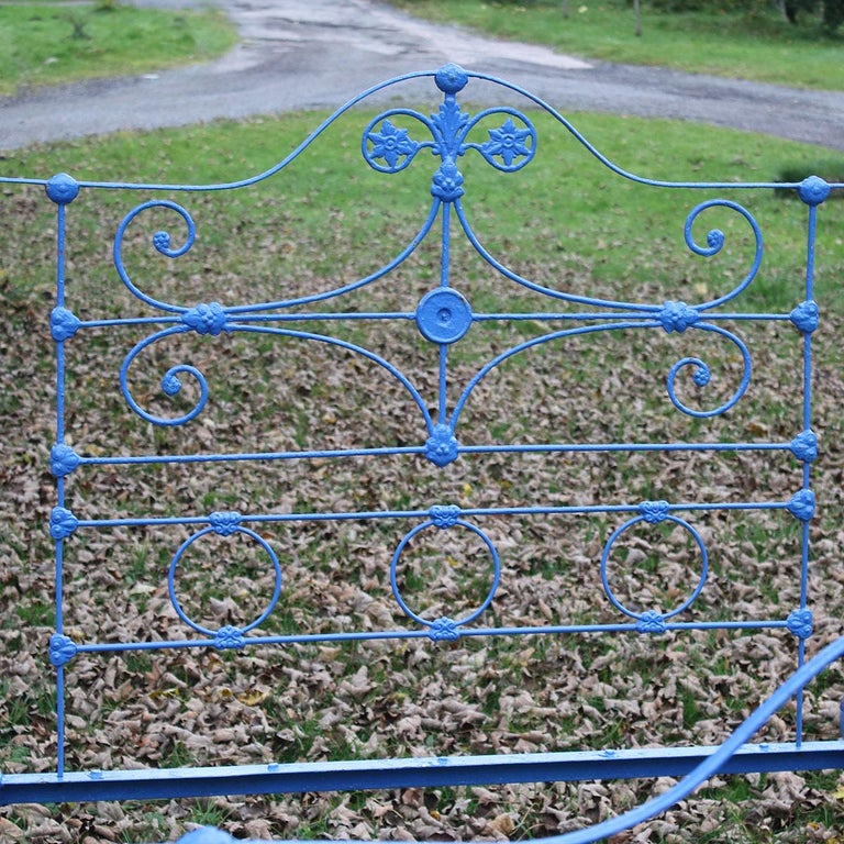 Antique Four-Poster Bed in Blue M4P31 at 1stDibs