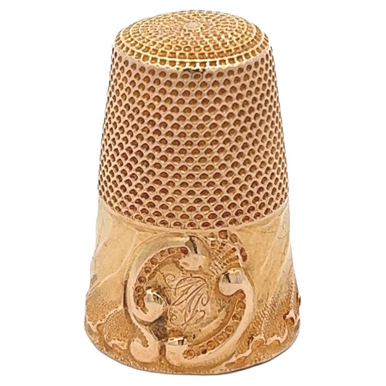 Antique French 18 Karat Yellow Gold Thimble For Sale at 1stDibs
