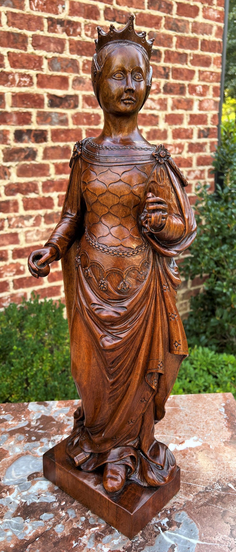 Antique French Statue Figure Sculpture Queen Lady with Crown Medieval ...