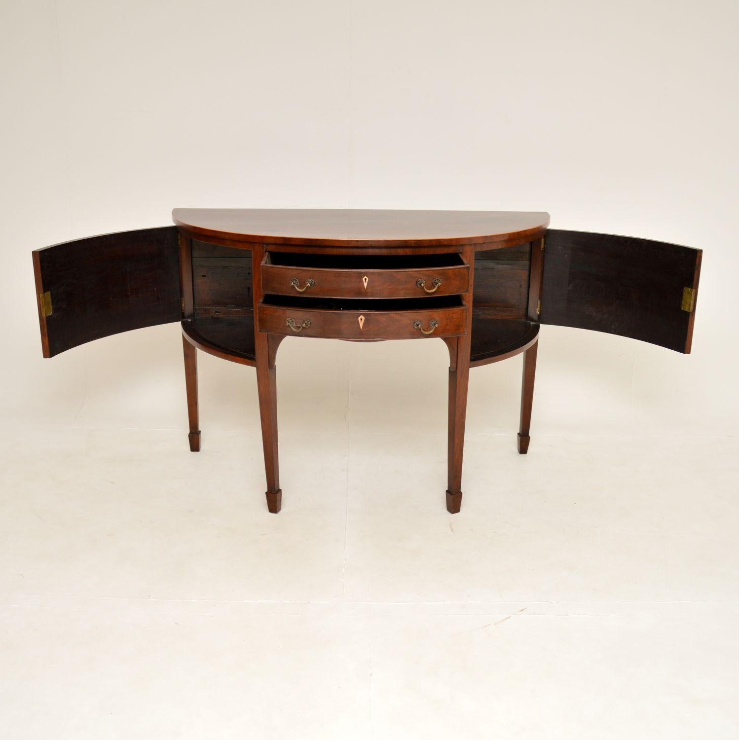 Antique George III Bow Front Sideboard For Sale at 1stDibs