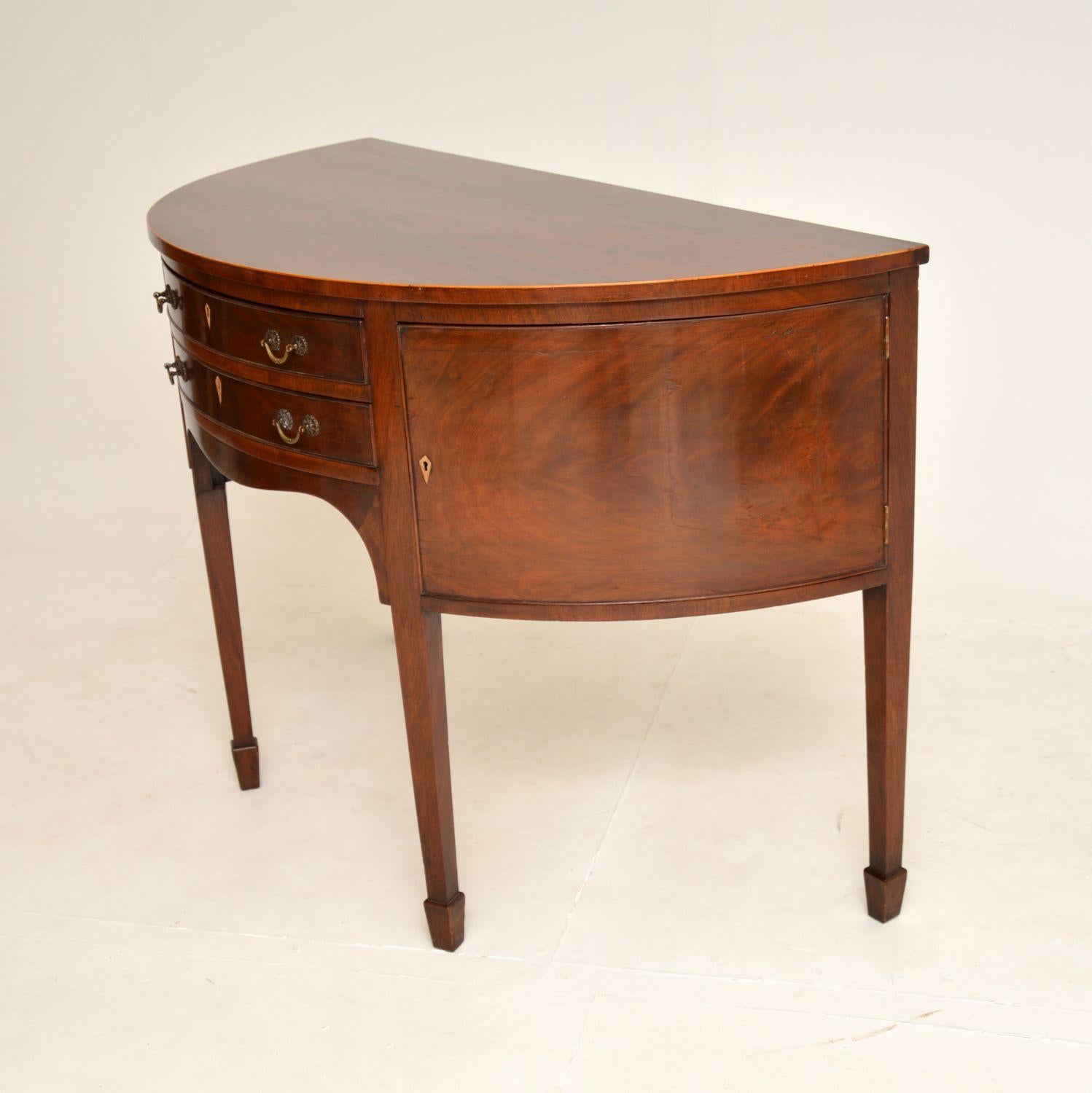 Antique George III Bow Front Sideboard For Sale at 1stDibs