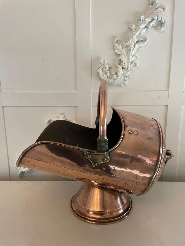 Antique George III Quality Copper Helmet Coal Scuttle For Sale at 1stDibs
