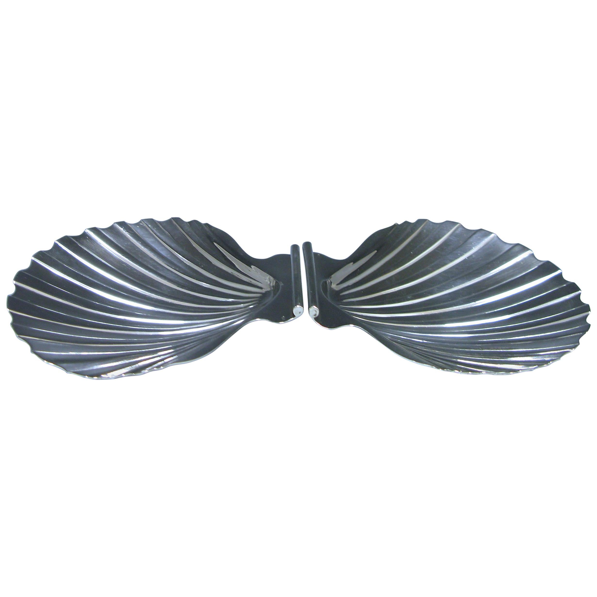 Antique George III Sterling Silver Shell Butter Dishes For Sale at 1stDibs