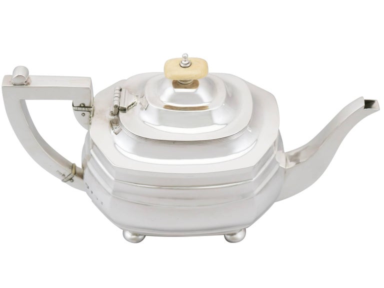 20th Century Antique George V English Sterling Silver Teapot at 1stDibs