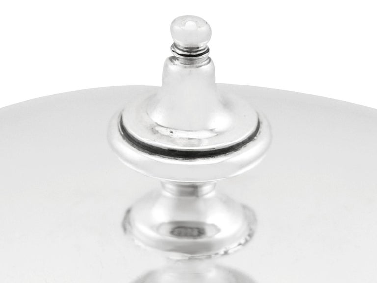 William Comyns and Sons Ltd Antique Sterling Silver Argyle For Sale at ...