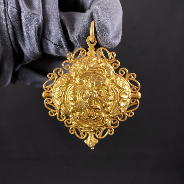Antique Georgian 18th Century Religious Reliquary Locket Yellow Gold ...