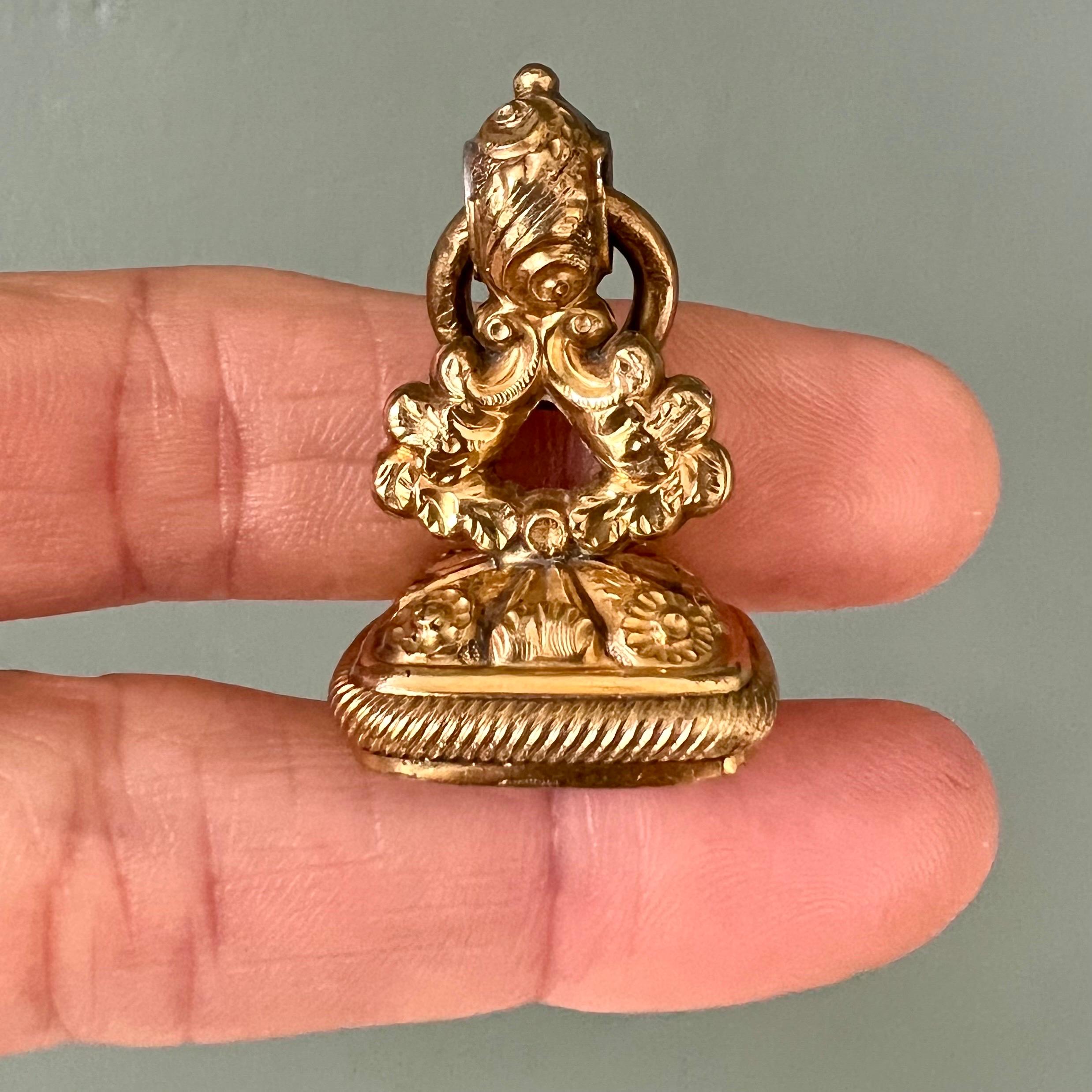 Antique Georgian Gold Cased Carnelian Fob Pendant For Sale at 1stDibs