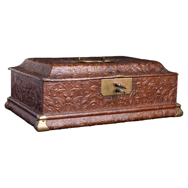 Antique Georgian Rococo Embossed Leather Jewelry Box For Sale at 1stDibs
