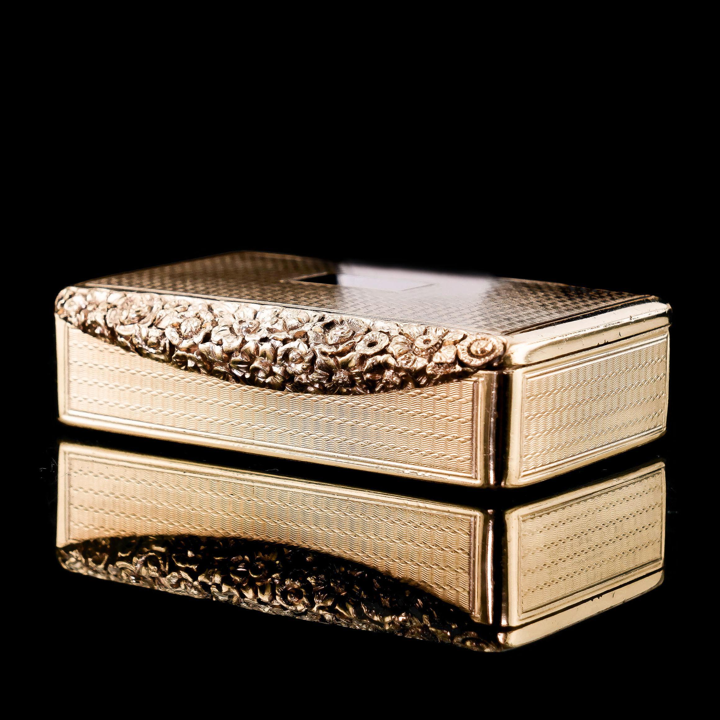 Antique Georgian Solid Silver Gilt Snuff Box with Floral Thumbpiece ...