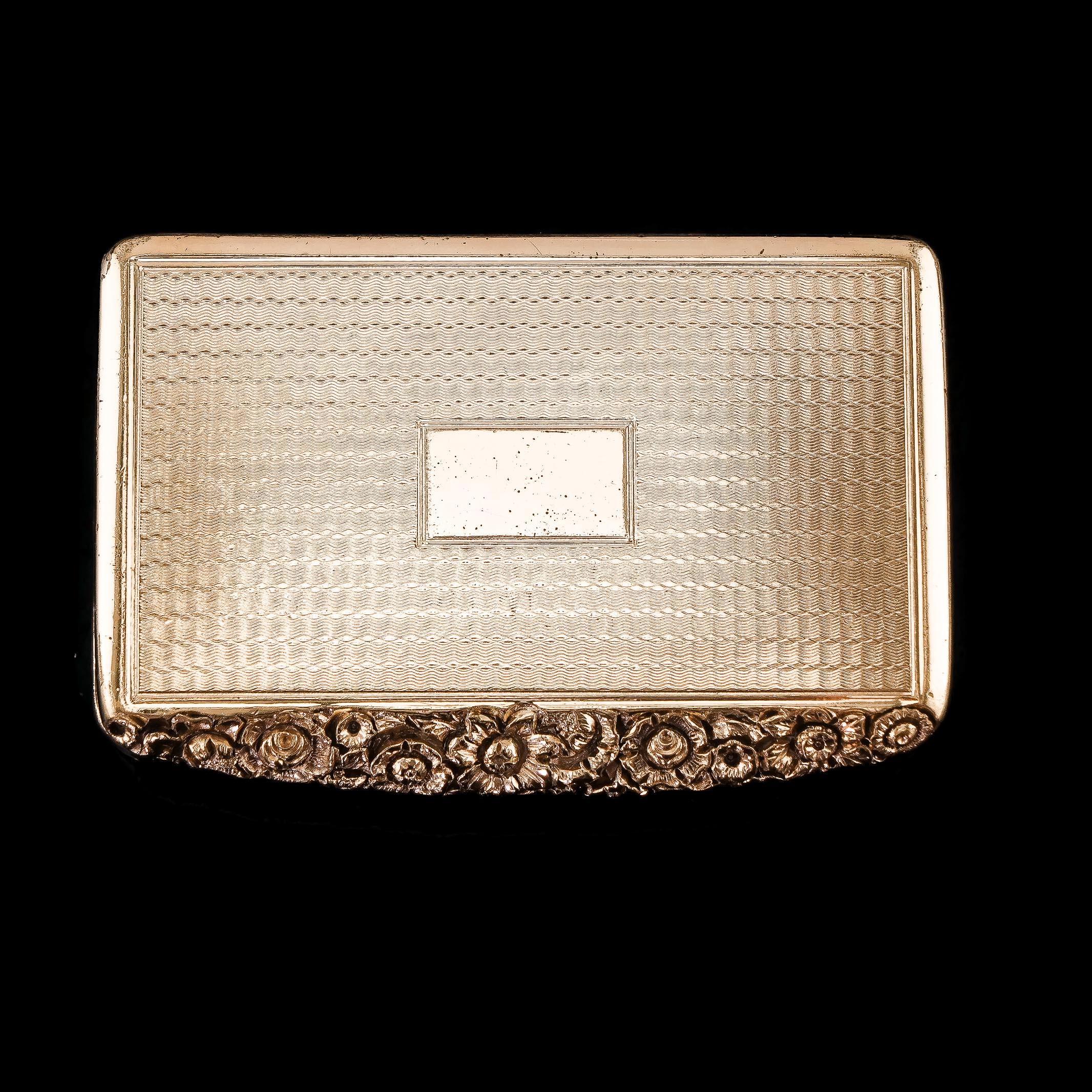 Antique Georgian Solid Silver Gilt Snuff Box with Floral Thumbpiece ...