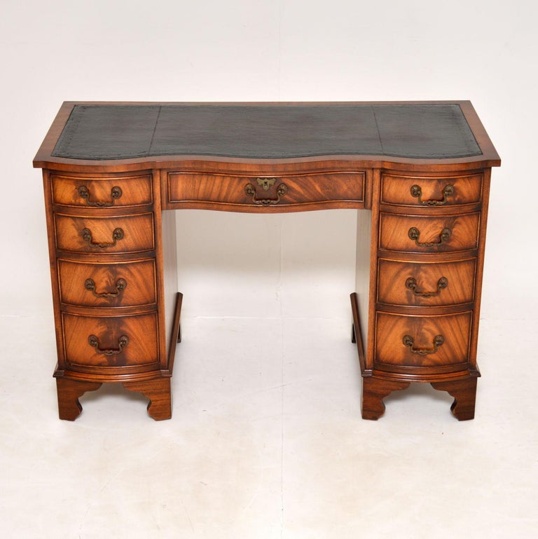 Antique Georgian Style Pedestal Desk at 1stDibs