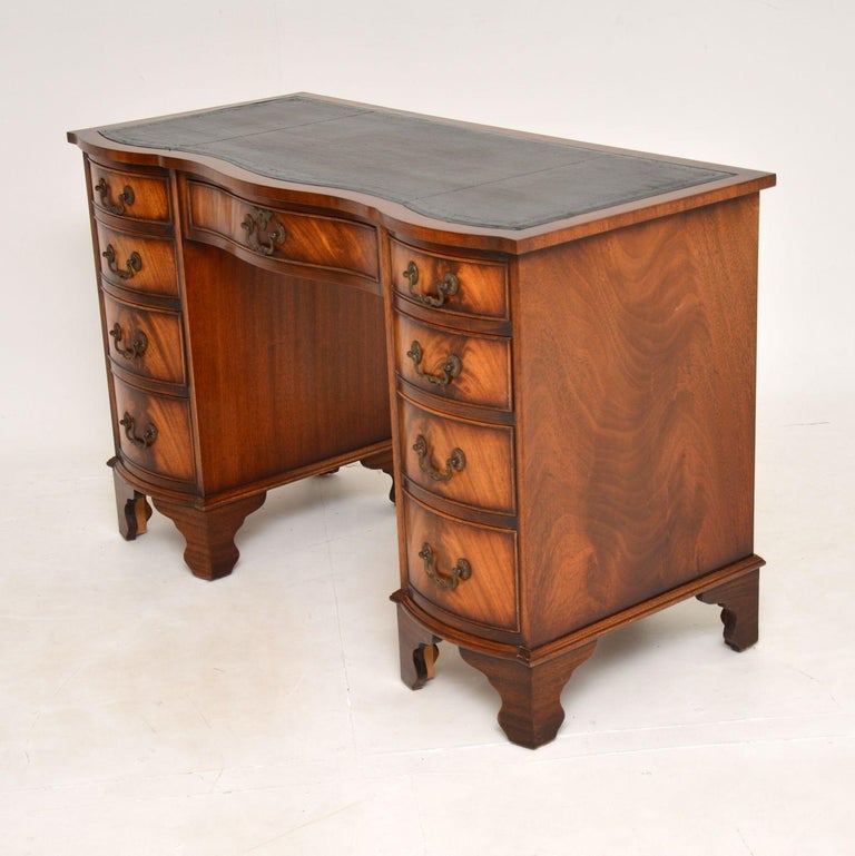 Antique Georgian Style Pedestal Desk at 1stDibs