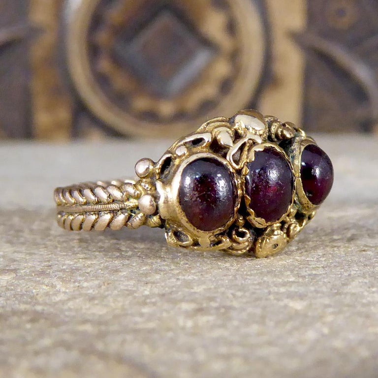 Antique Georgian Three-Stone Cabochon Garnet Ring in High Carat Gold at ...