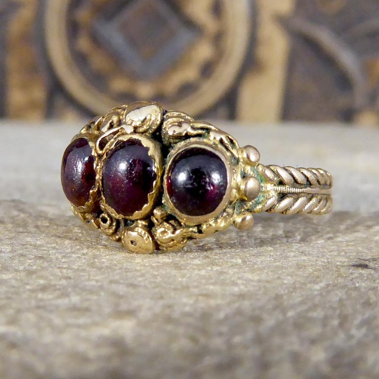Antique Georgian Three-Stone Cabochon Garnet Ring in High Carat Gold at ...