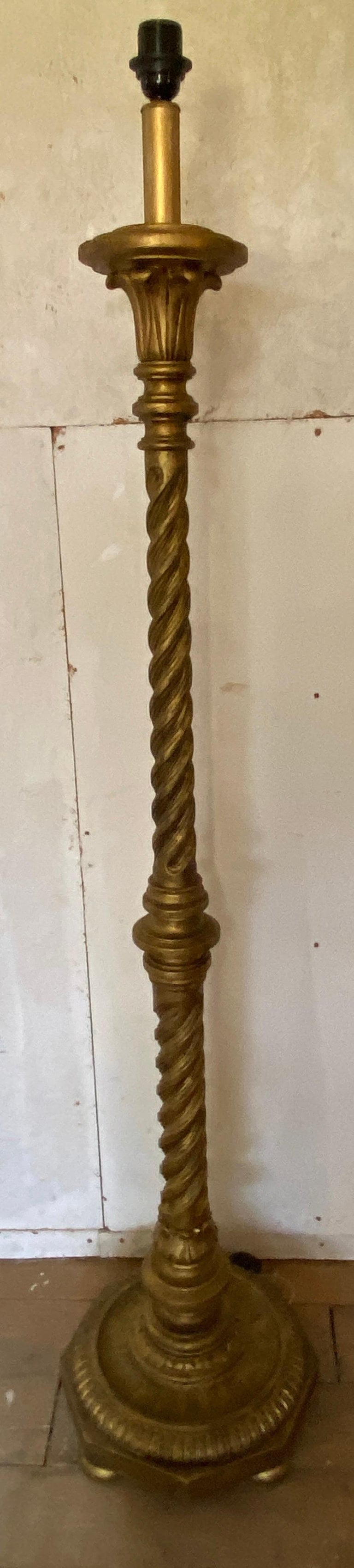 Antique Gold Gilt Italian Baroque Style Floor Lamp For Sale at 1stDibs