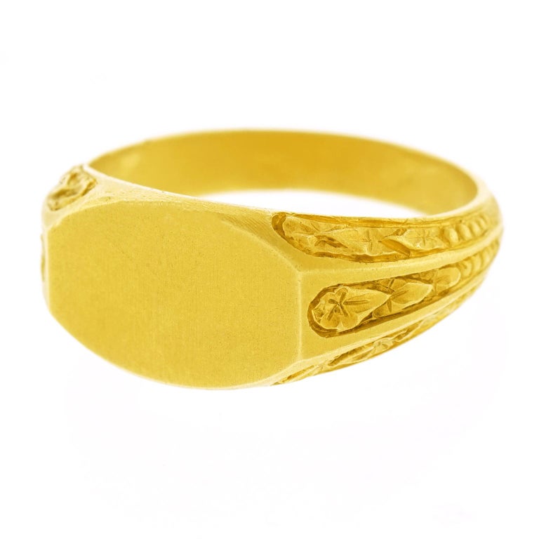 Antique Gold Signet Ring at 1stDibs