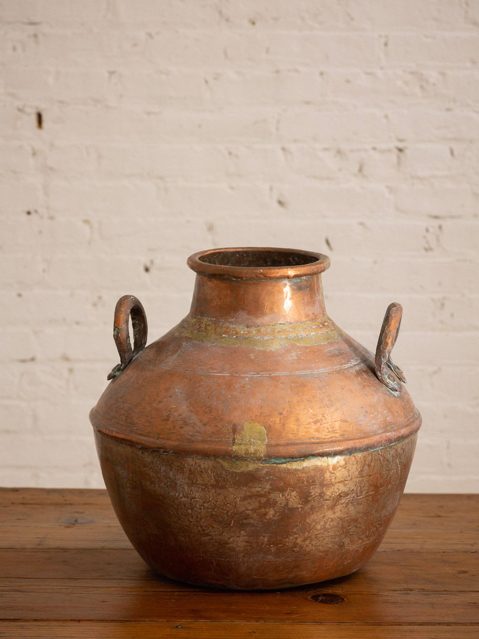 Antique Hammered Copper Vessel For Sale at 1stDibs | old copper vessels ...