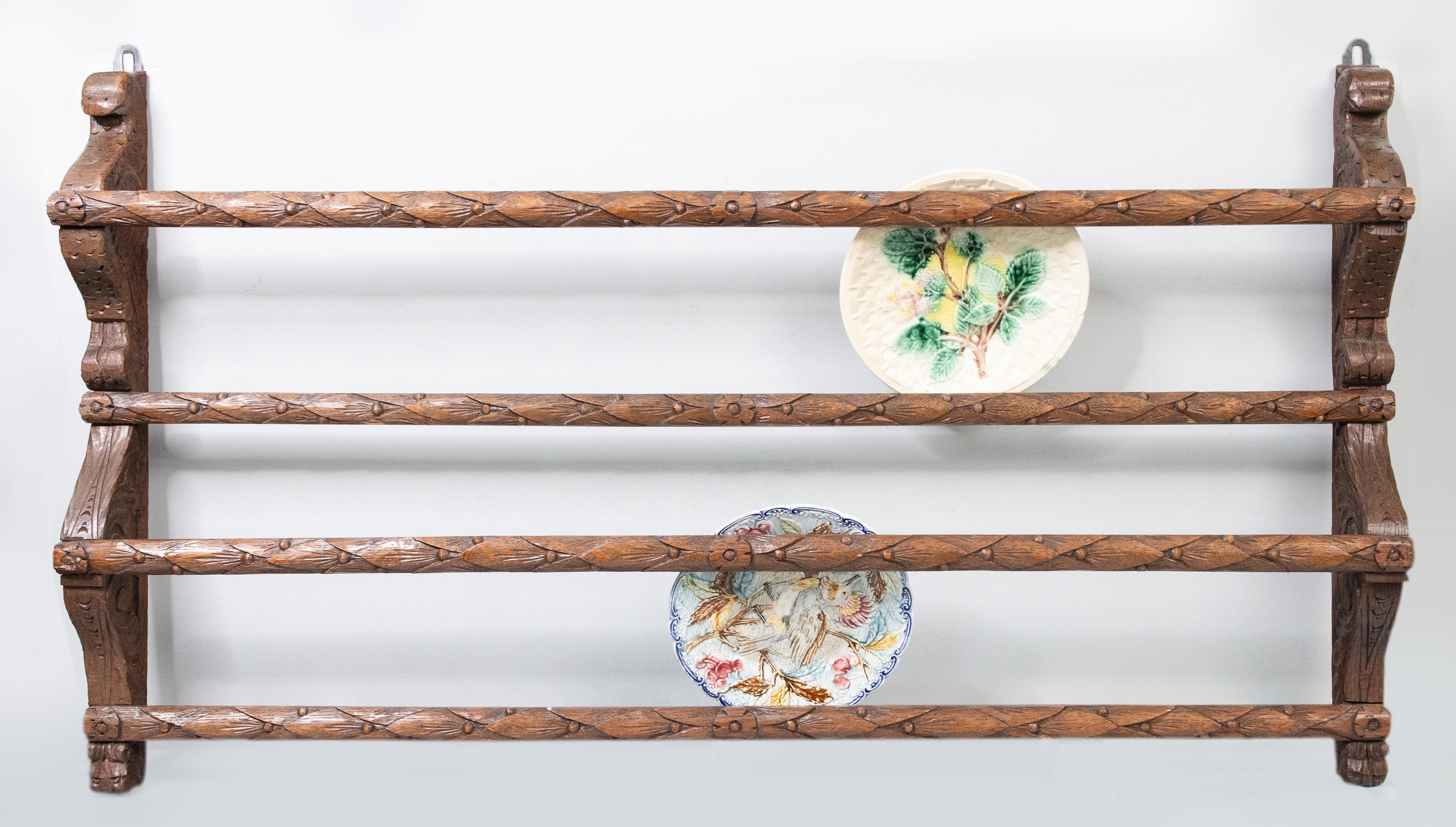 Antique Hand-Carved English Oak Plate Rack For Sale at 1stDibs