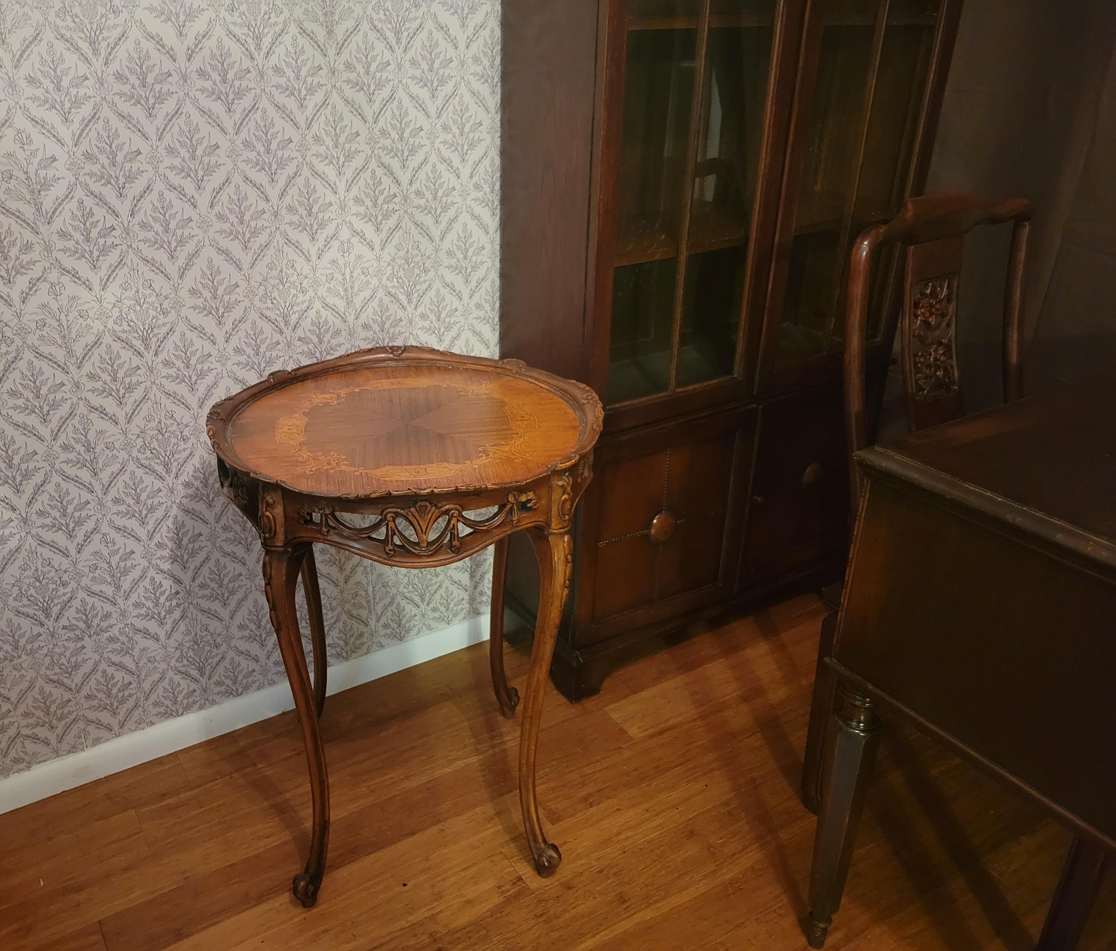 Antique Hand-Carved Weiman Heirloom Walnut Table For Sale at 1stDibs