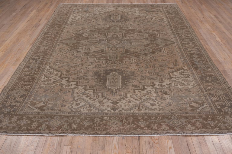 Antique Heriz Carpet with Neutral Palette, circa 1910s For Sale at 1stDibs